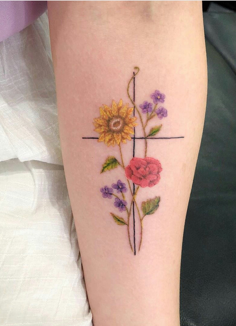 40+ Inspiring Cross Tattoo Designs - The XO Factor