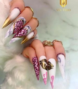 25 Stunning Pointy Nails You Should See - The XO Factor