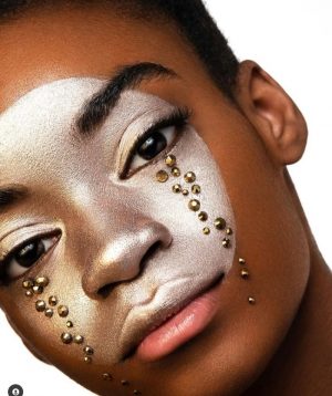 20+ Stunning Metallic Makeup Ideas - The XO Factor